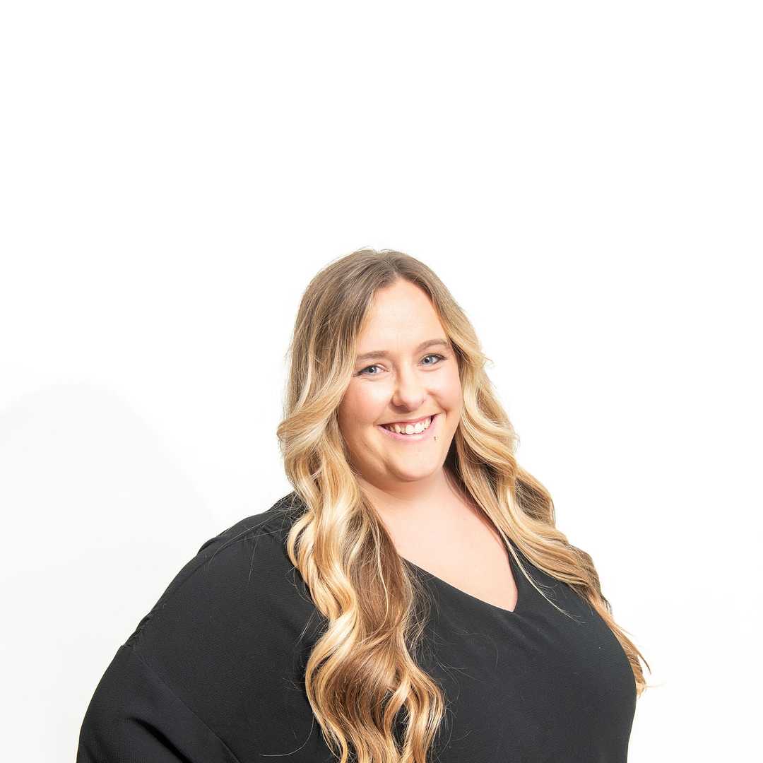 Meet Our Team - Erin | Cactus Hair Salon